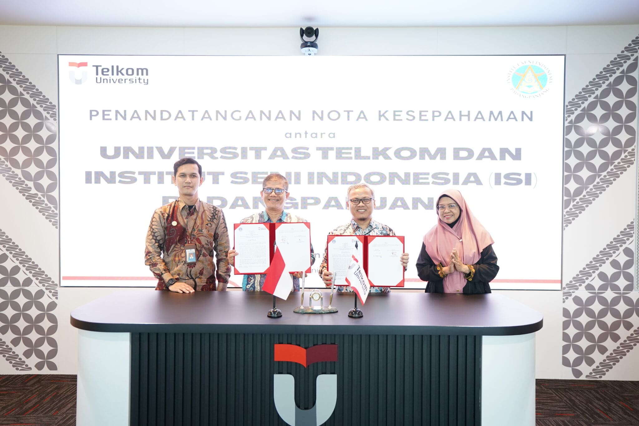 Penandatanganan MOU Universitas Telkom & ISI Padang | Unit Kerjasama ...