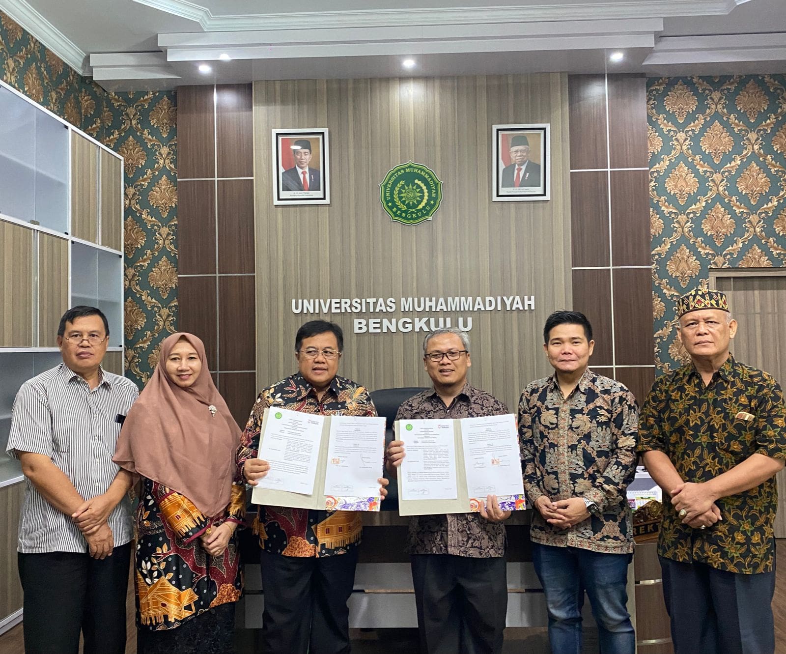 Penandatanganan MoU antara Universitas Telkom dengan Universitas Muhammadiyah Bengkulu | Unit ...