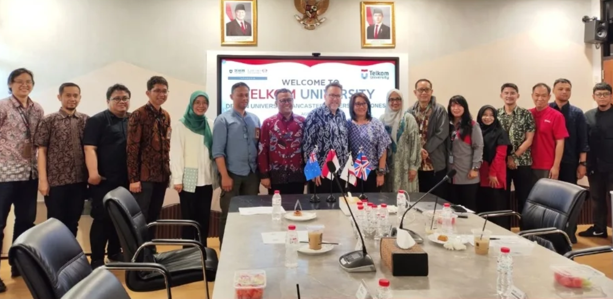Benchmark and Discussion with Deakin University Lancaster University Indonesia | Unit Kerjasama ...